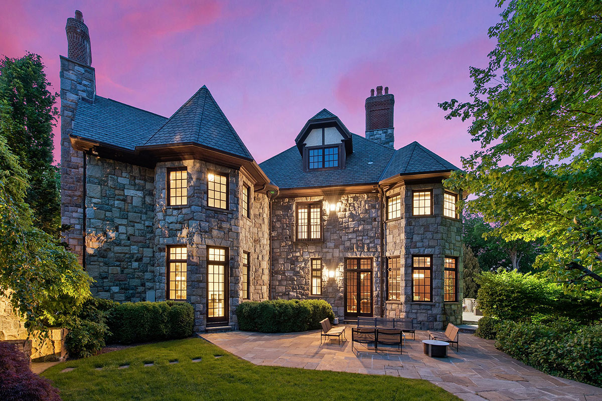 This Epic North Castle Colonial Home Is Simply Unbelievable