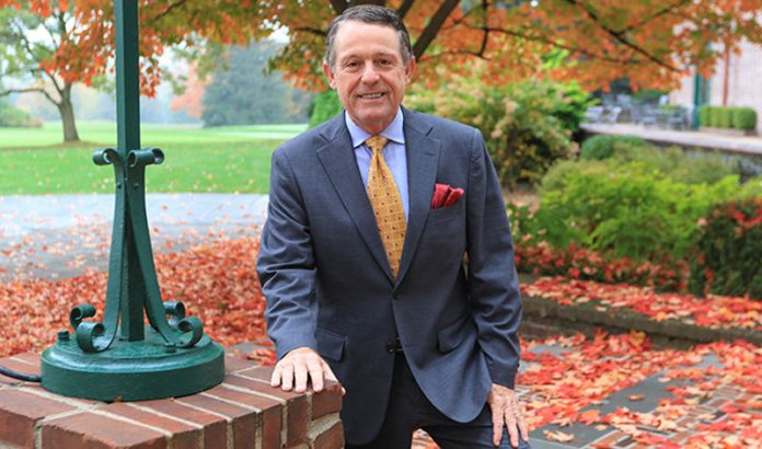 Jimmy Roberts Receives MGA Distinguished Service Award