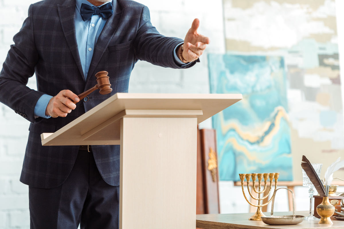 Meet the Westchester Auctioneer Who Appeared on Antiques Roadshow