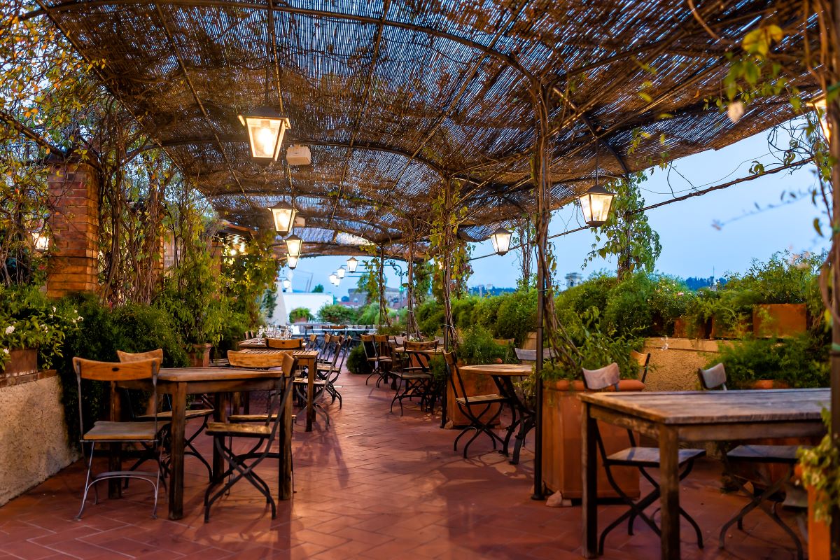 Rooftop Bars & Eateries Around Westchester for Great Vibes