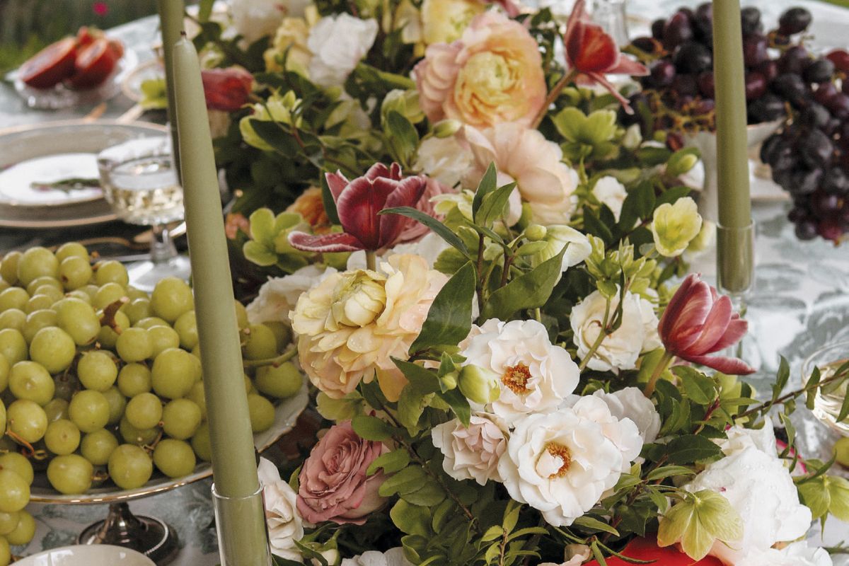 How to Sustainably Add Flowers Into Your Westchester Wedding